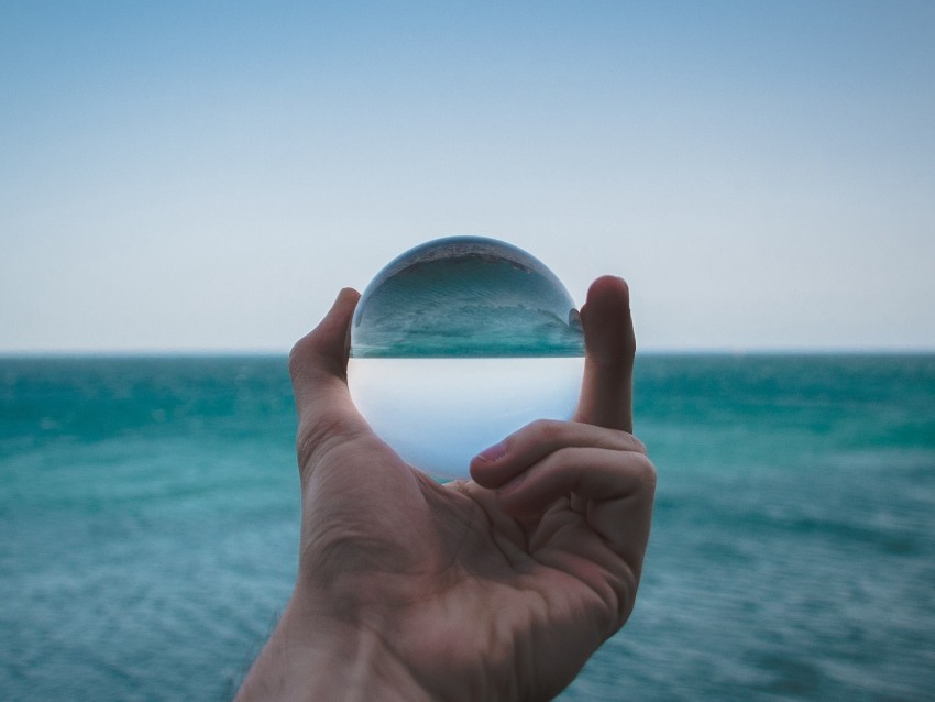 Free download | HD PNG hand ball glass reflection distortion sea 4k ...