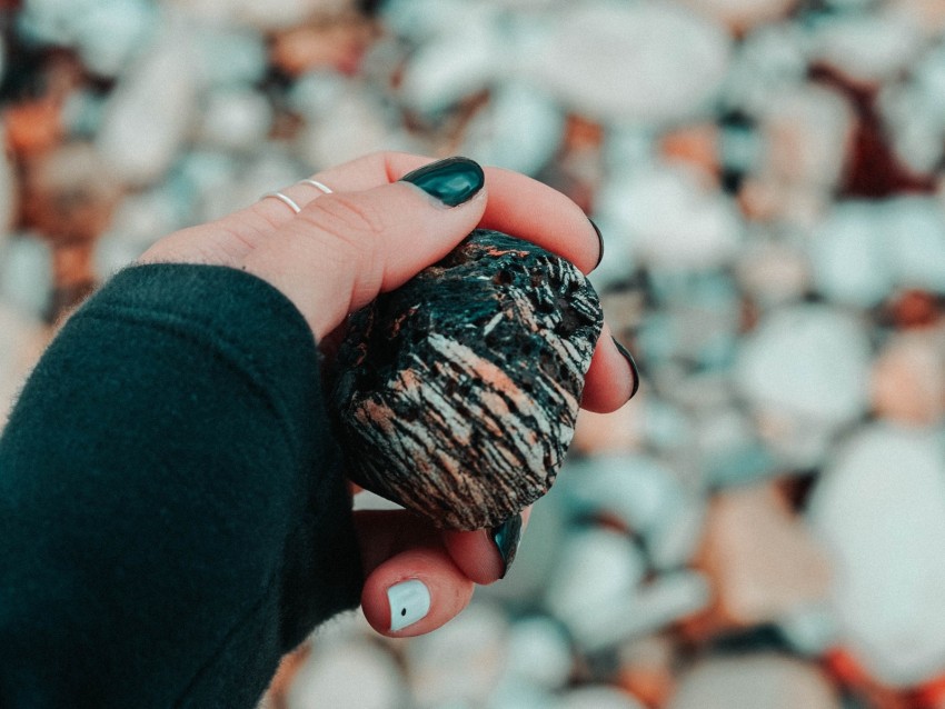 Free download | HD PNG hand stone sea stones fingers manicure 4k ...