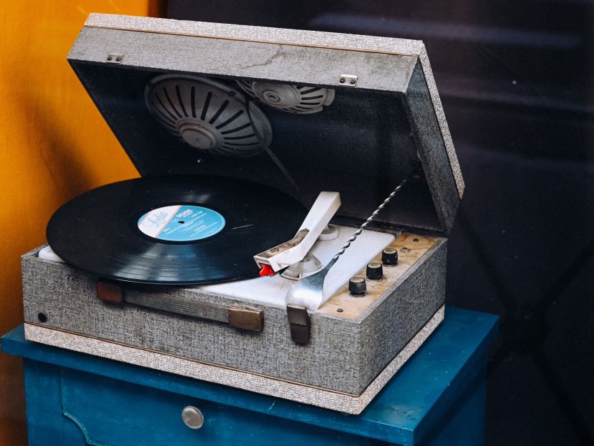 Free download | HD PNG player record vinyl retro 4k wallpaper | TOPpng